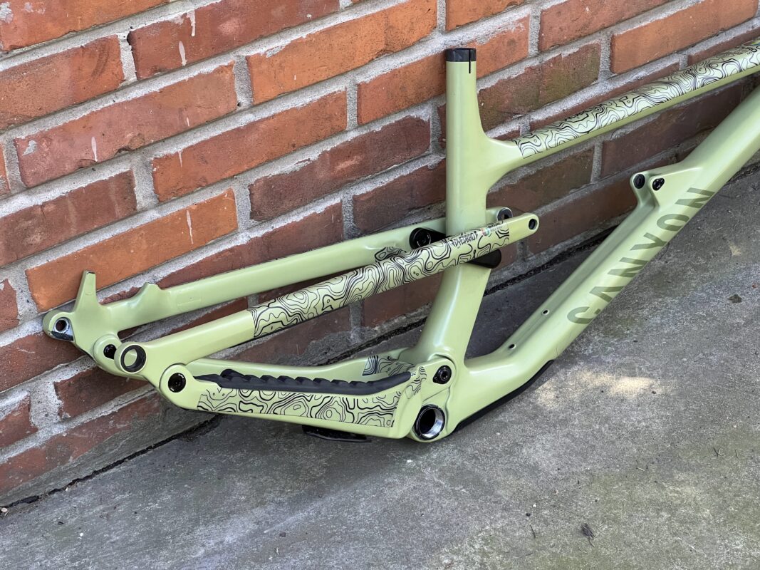 2022 Canyon Spectral 125 CF Carbon Fiber Trail Enduro Frame Large Big ...